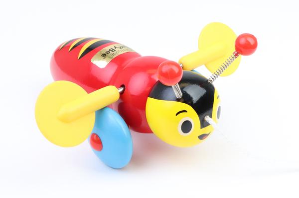 Buzzy Bee Wooden Pull Along - Grandpas Toys Geraldine